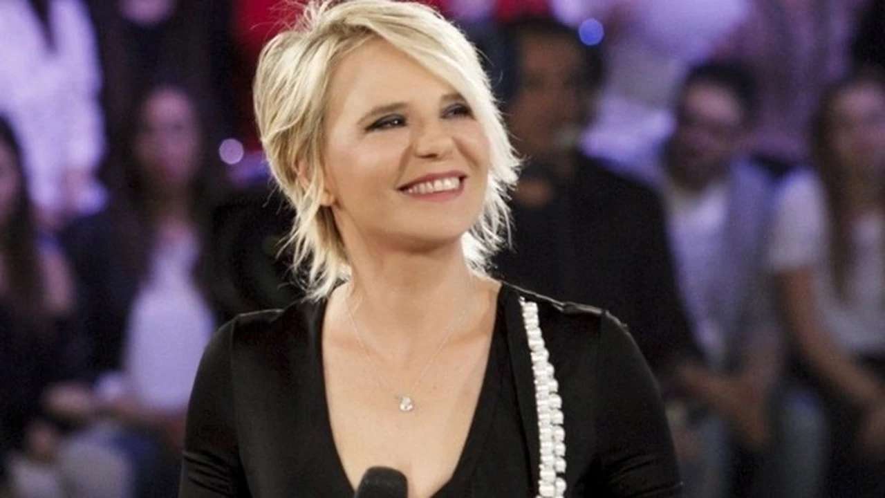 Il suo tempo qui è terminato:'l'addio degli italiani a Maria De Filippi ...
